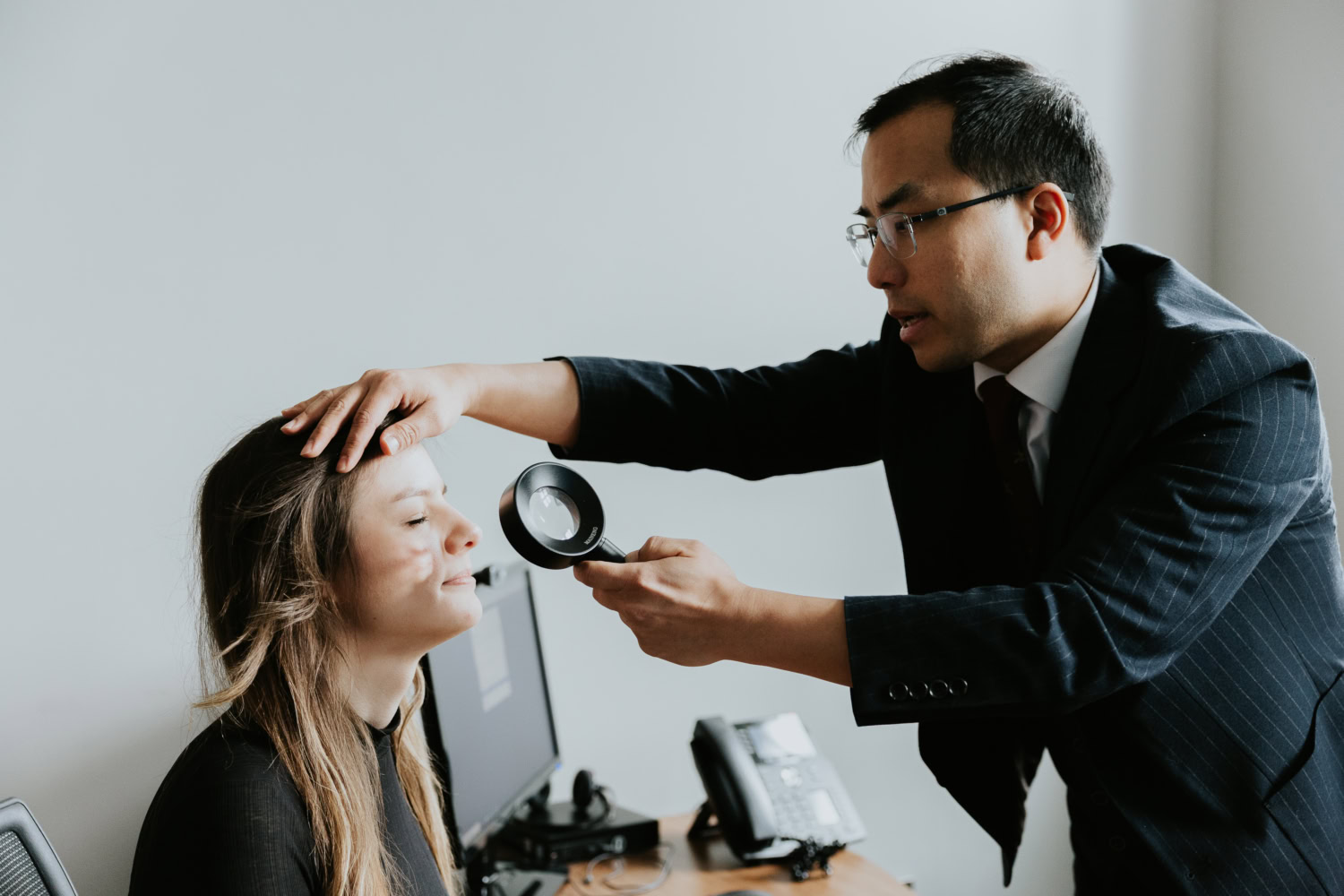 Dr Chun-Man Lee - Skin Inspection